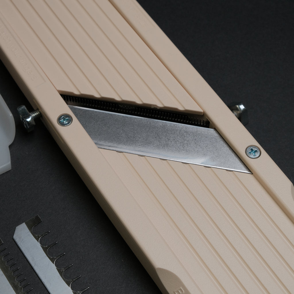 Benriner Japanese Mandolin Slicer – Ai & Om Knives
